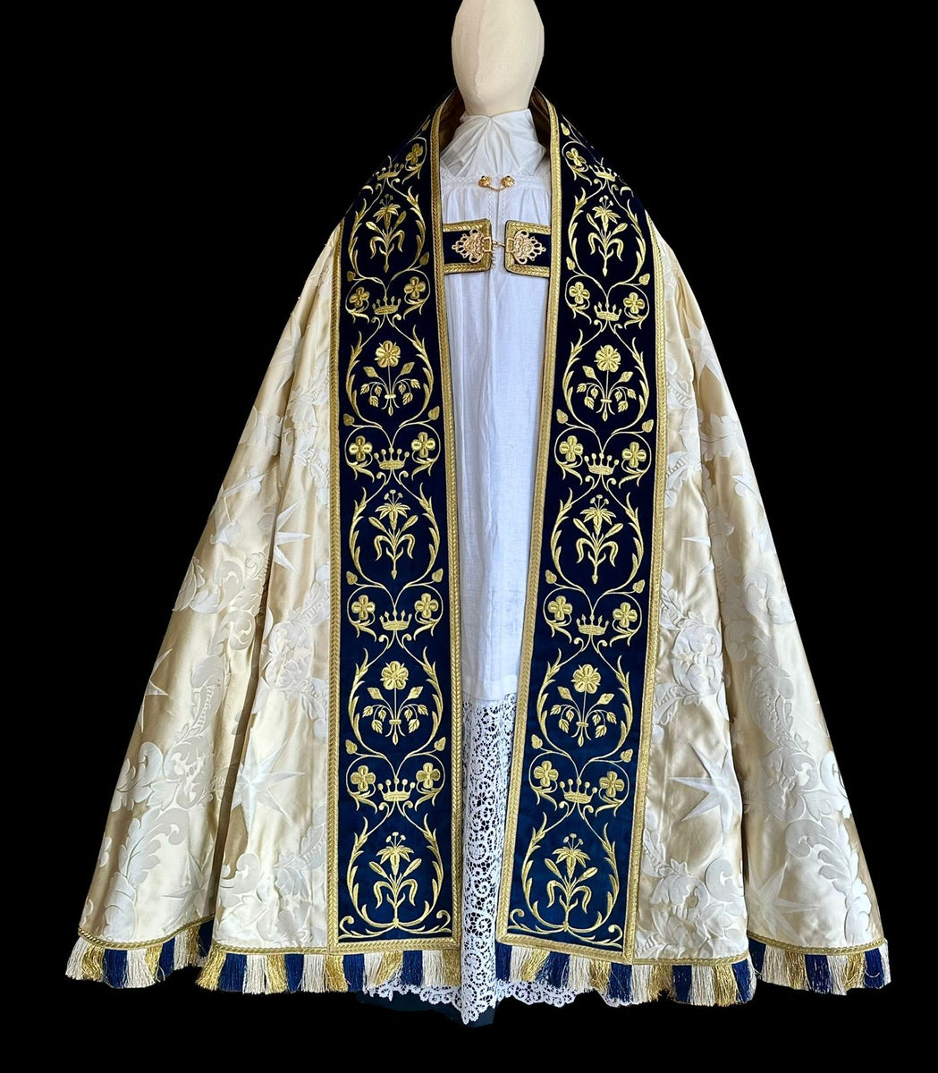 Regina Sacratissimi Rosarii Cope – Sacra Domus Aurea